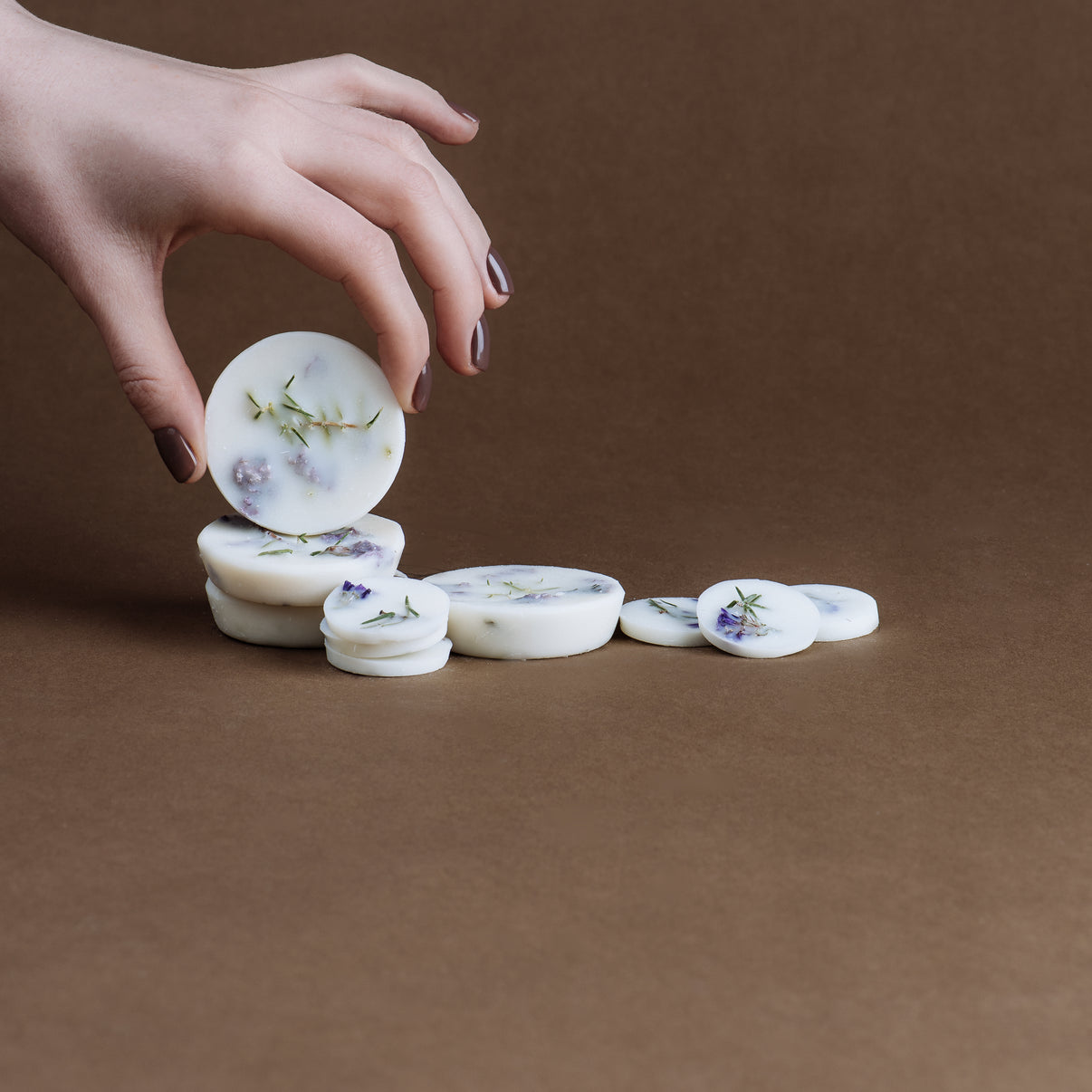 Juniper & limonium scented wax rounds – the MUNIO